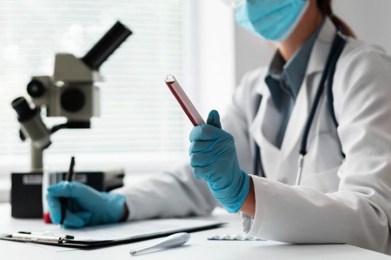 Revolutionizing Clinical Flow Cytometry: AI-Driven Device Brings ...